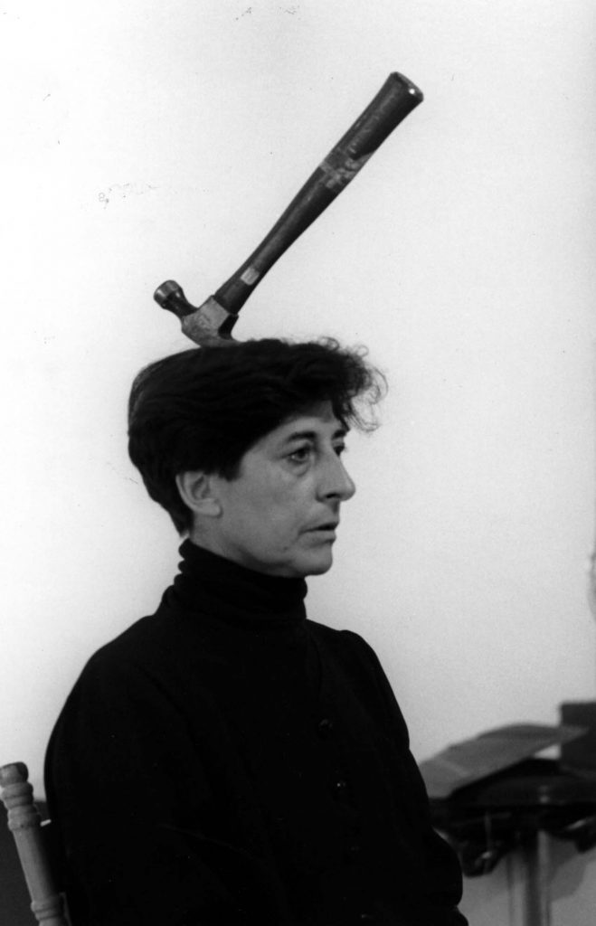 Esther Ferrer. Espacios entrelazados | Guggenheim Bilbao Museoa